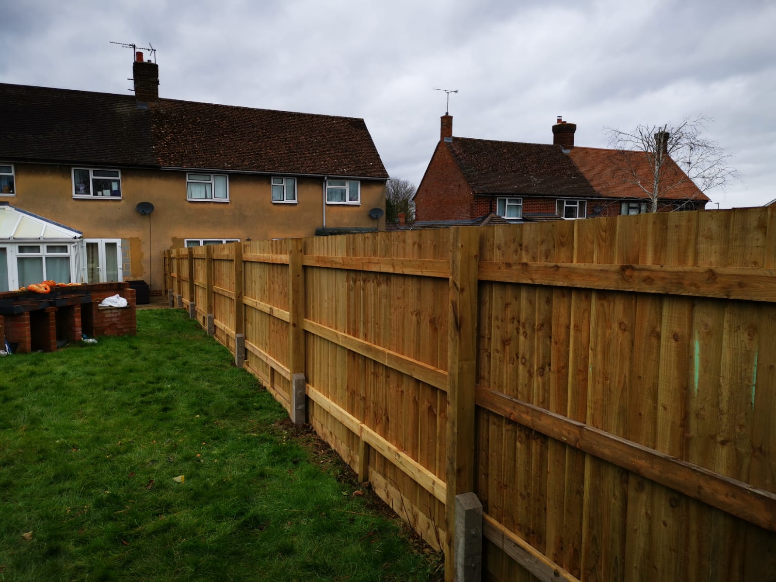 Les Hawkins and Sons – Fencing Contractors
