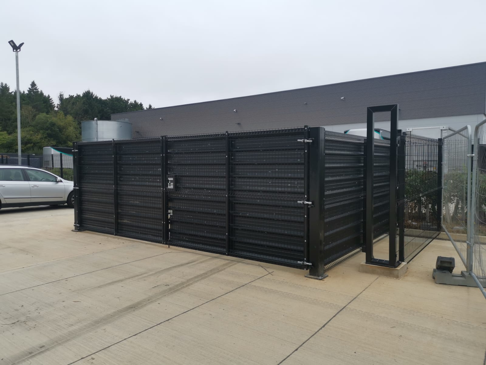 Les Hawkins and Sons – Fencing Contractors